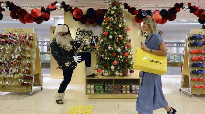 Дядо Коледа пристигна в Лондон - По света и у нас - БНТ Новини