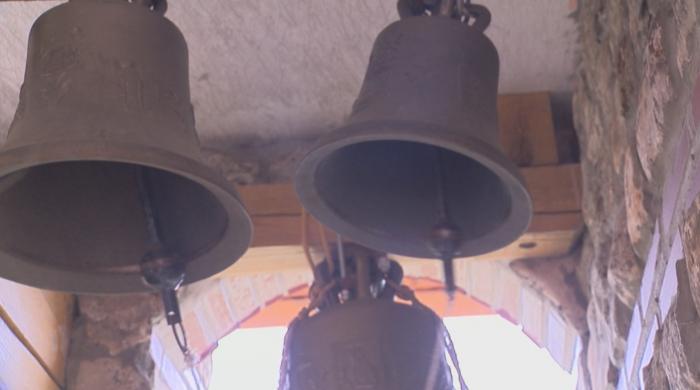 Как се бие църковна камбана? - По света и у нас - БНТ Новини
