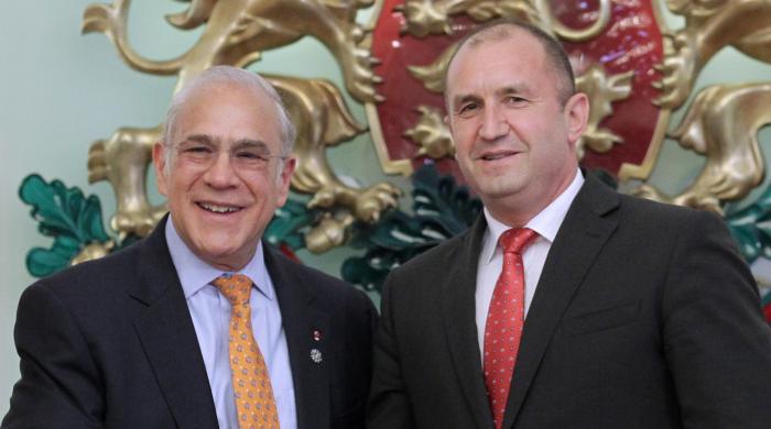 Румен Радев: България трябва да получи точна дата за преговорите за ...