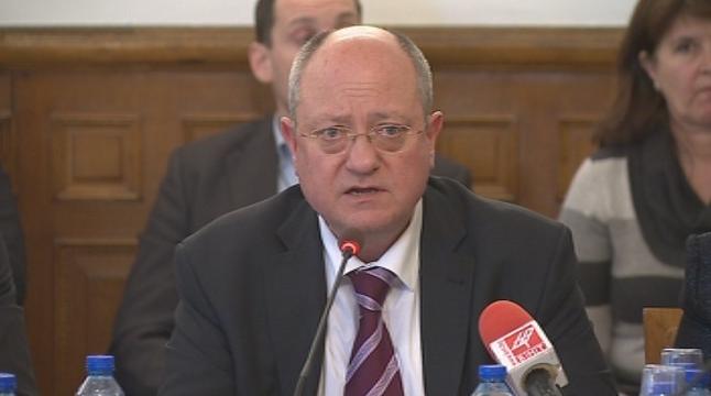 Министър Тодор Танев подаде оставка - По света и у нас - БНТ Новини